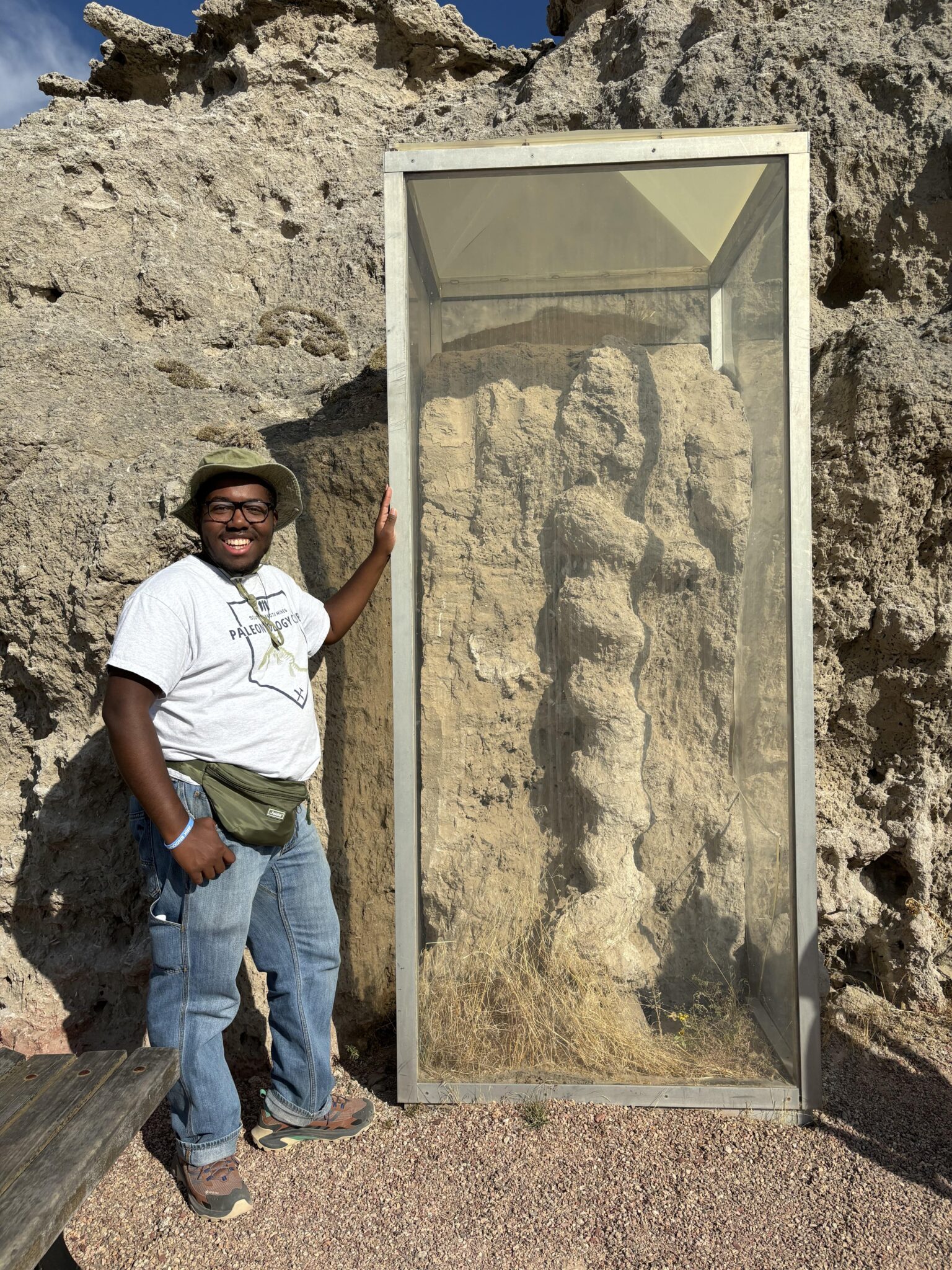 Beavers That Build Burrows Instead of Dams • New Creation Blog